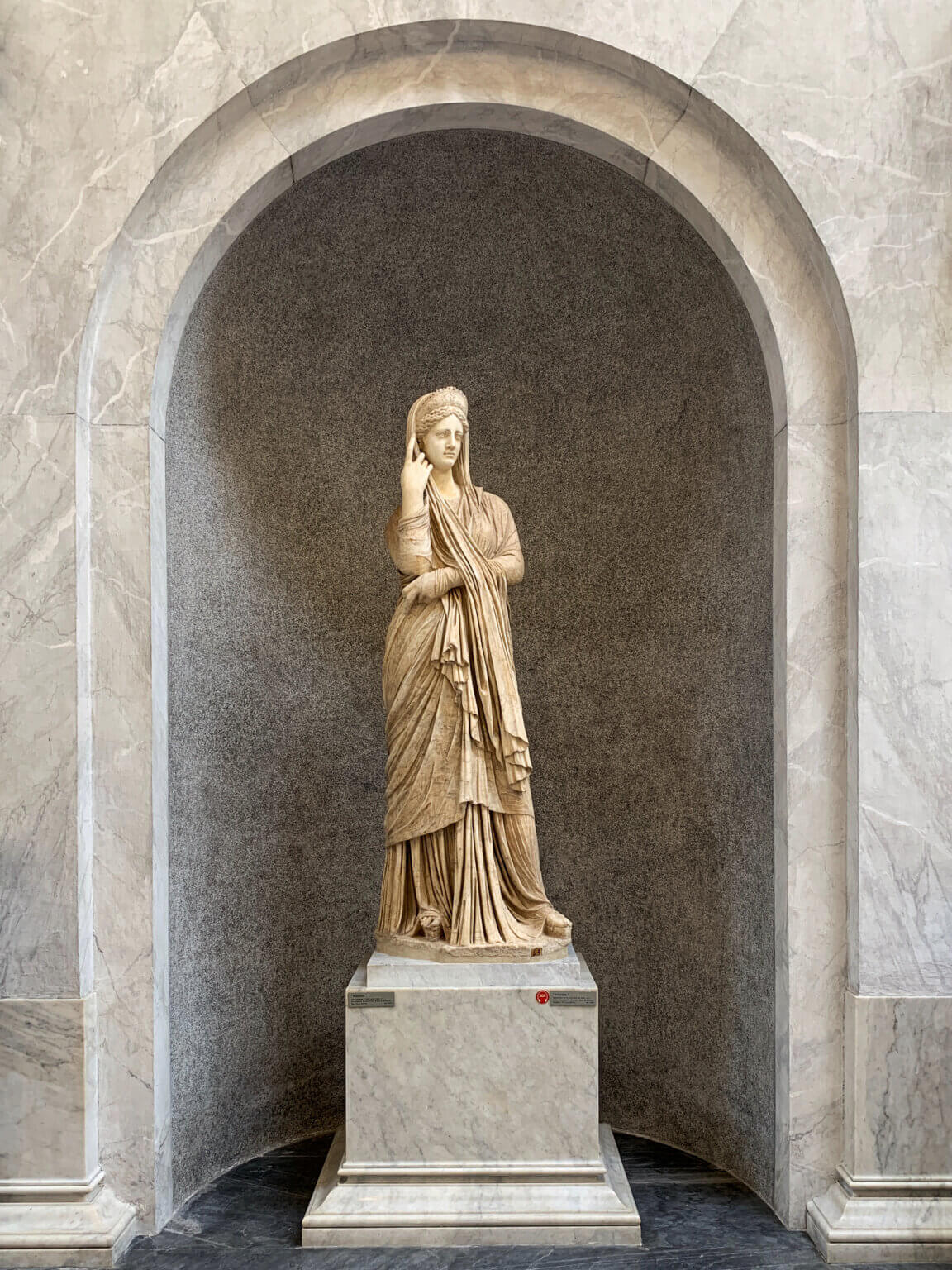 Die Antiken in den Vatikanischen Museen: Museo Braccio Nuovo - Das Erbe ...