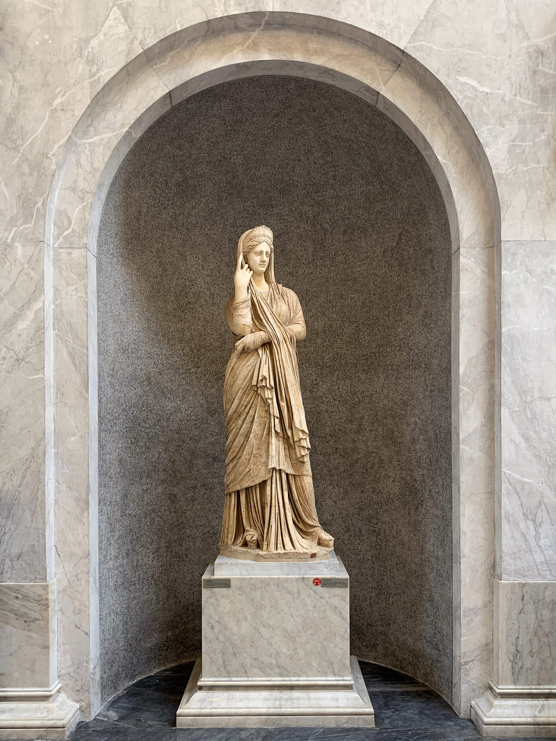 Die Antiken in den Vatikanischen Museen: Museo Braccio Nuovo - Das Erbe ...